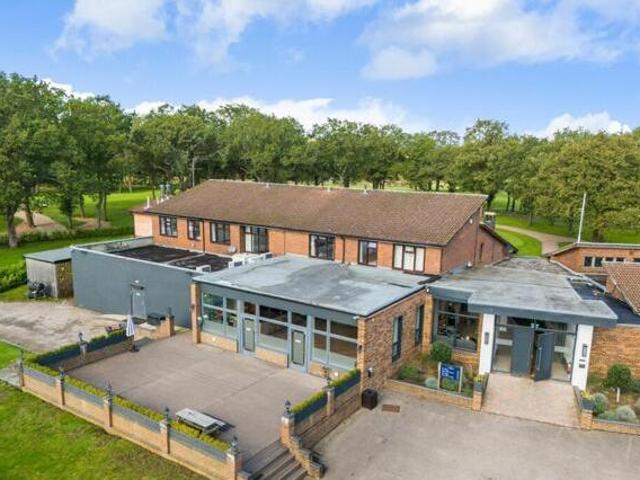 Kingston Road, Golf Club House Kingston Road, 2 Bedroom Flat