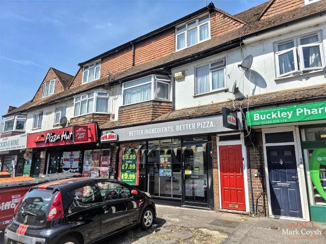 Kingston Road, Leatherhead KT22, Room to rent, £600 pcm | PrimeLocation