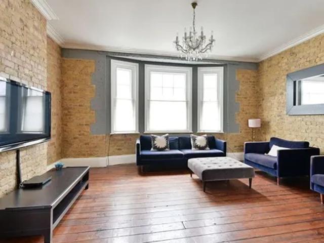 Kingston Road, London, SW19 1LY, United Kingdom | 2 bed duplex for rent #167774055 | Rentberry