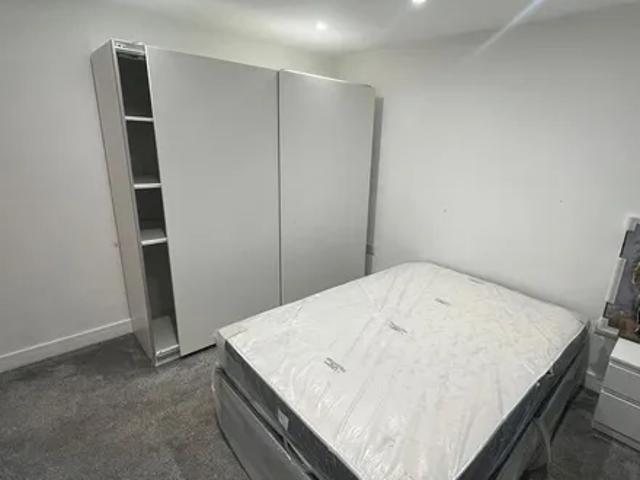 Kingston Road, Loxford, London, IG1 1JS, United Kingdom | Room for rent #138511895 | Rentberry