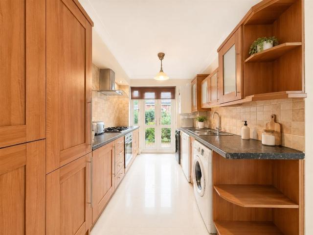 Kingston Road, Southall UB2, 5 bed semi detached house to rent, £3,000 pcm | PrimeLocation
