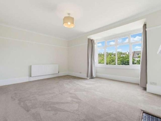Kingston Road, Teddington, TW11