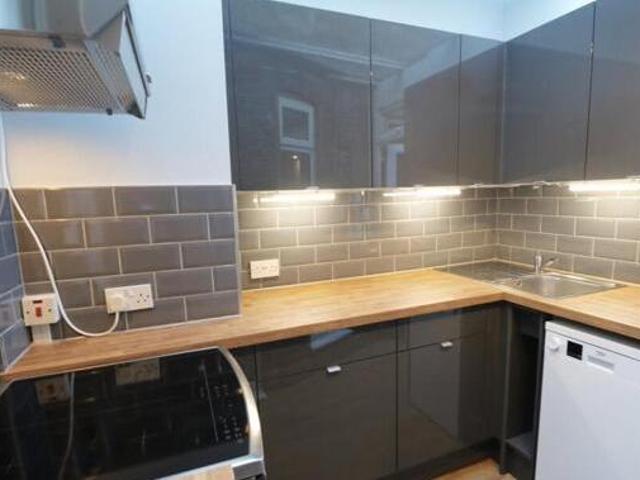 Kingston Road, Wimbledon, 1 Bedroom Flat