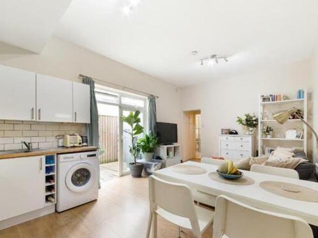 Kingston Road, Wimbledon Chase, 1 Bedroom Flat