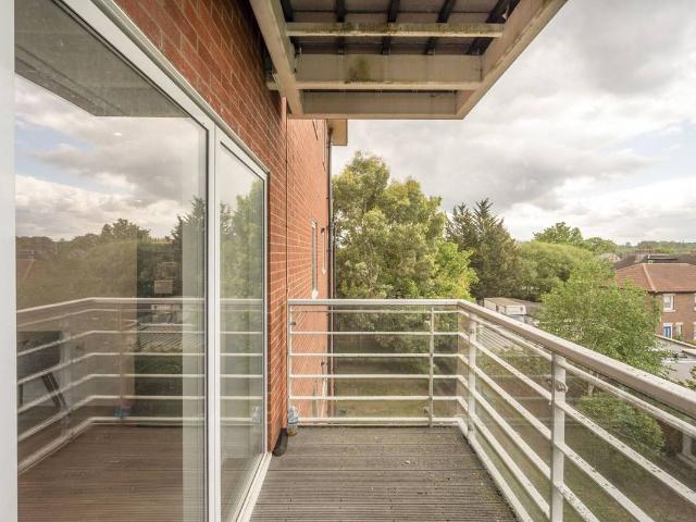 Kingston Road, Wimbledon, London SW20, 1 bed flat to rent, £2,000 pcm | PrimeLocation