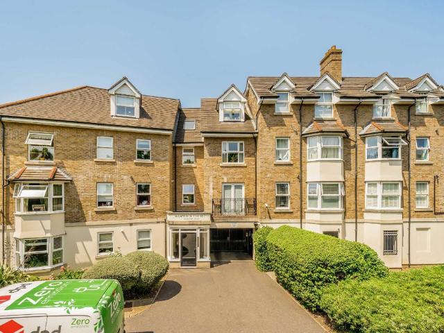 Kingston Road, Wimbledon SW19, 2 bed flat to rent, £2,300 pcm | PrimeLocation