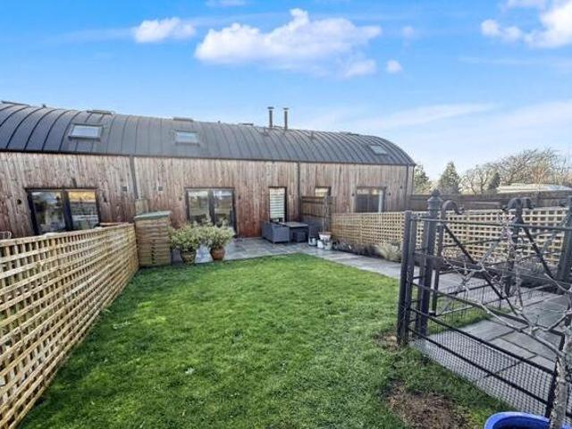 Kingstone Farmyard, Kingstone Winslow, 2 Bedroom Barn