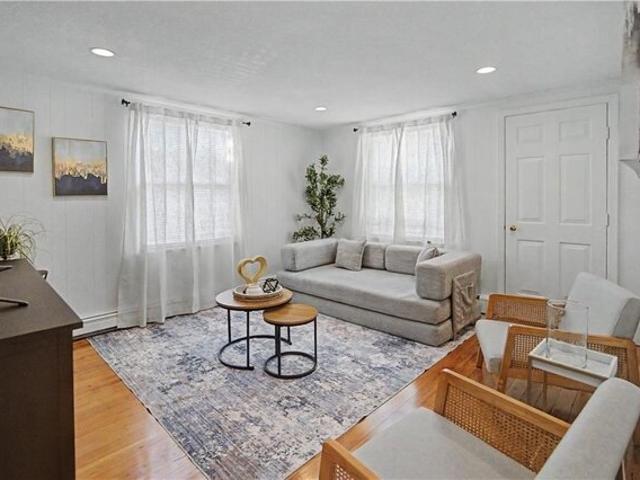 Kingstown Rd, Narragansett, Home For Sale