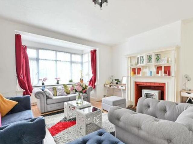 Kingsway, Wembley Park, 5 Bedroom House