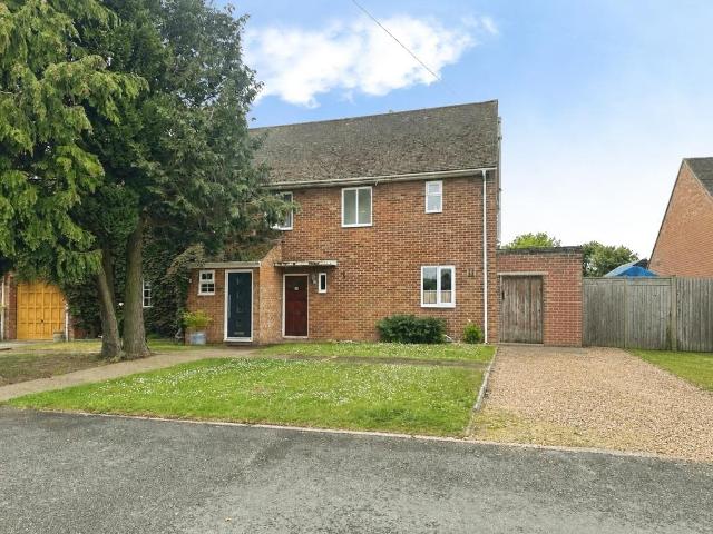 Kingsway, CAMBRIDGE, CB22 3 bed property to rent £1,550 pcm £358 pw