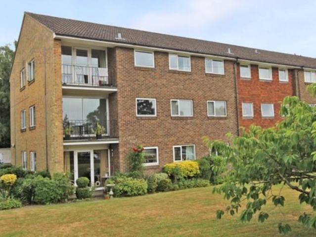 Kingsway Court, Eastleigh SO53, 2 bed flat to rent, £1,300 pcm | PrimeLocation