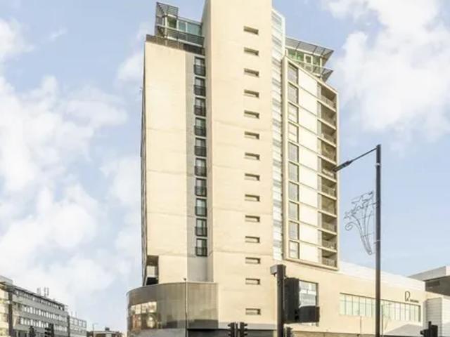 Kingsway, London, N12 0EX, United Kingdom | 2 bed apartment for rent #138849971 | Rentberry