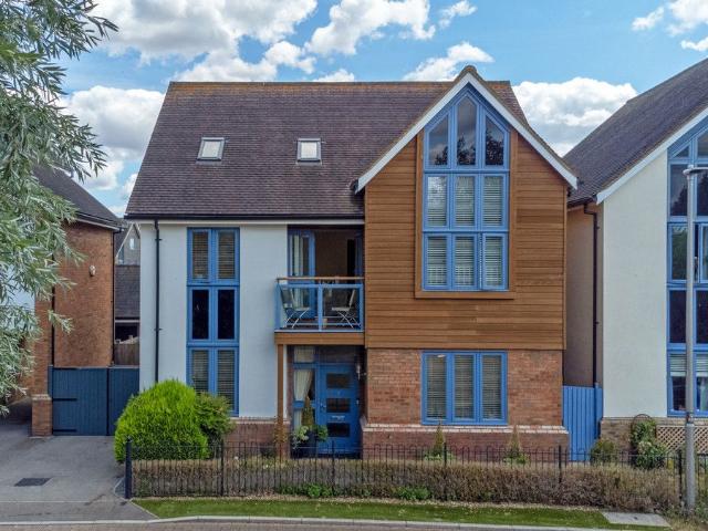 Kingswear Drive, Milton Keynes MK10, 4 bed detached house to rent, £3,750 pcm | PrimeLocation