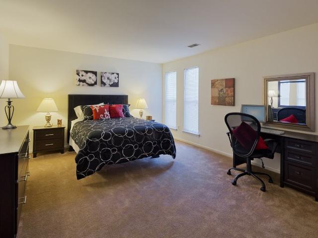 Kingswick Apartments LP 2 Bedroom Apartment for Rent at 968 Kings Hwy, West Deptford, NJ 08086
