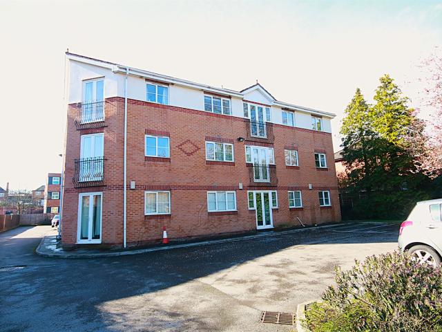 Kingswood Court, Grove Avenue, Wilmslow, 2 bedroom, Apartment