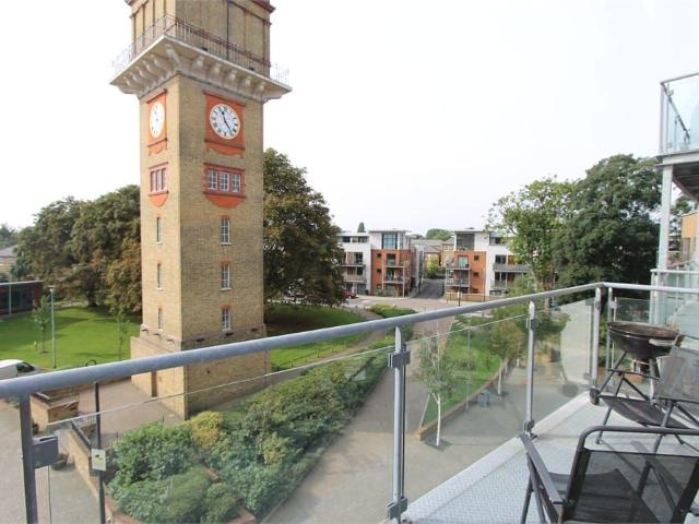 Kingswood Court, Hither Green, London SE13, 2 bed flat to rent, £1,850 pcm | PrimeLocation