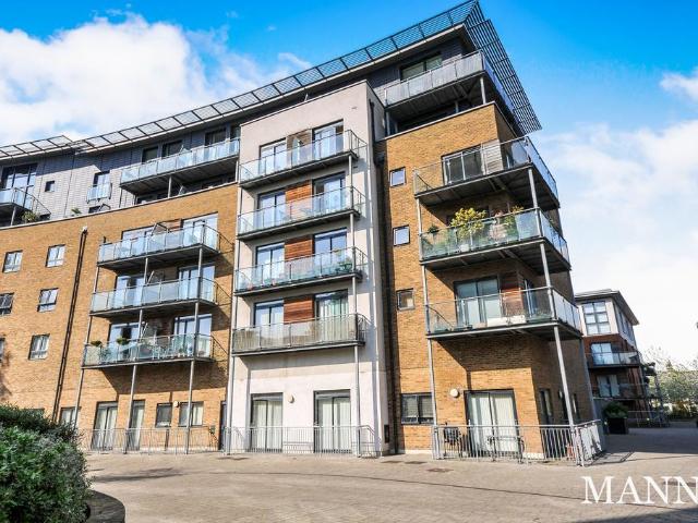 Kingswood Court, London, SE13 2 bed apartment to rent £1,850 pcm £427 pw