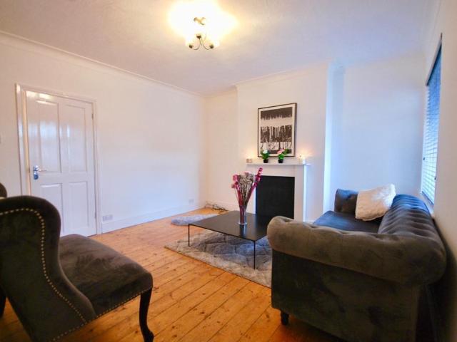 Kingswood, Fallowfied, Manchester. 4 bed terraced house to rent £2,946 pcm £680 pw