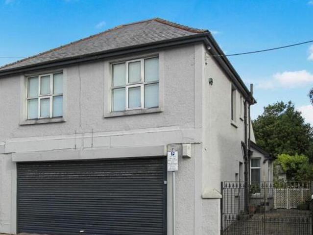 Kingswood House, East Street, 3 Bedroom Detached