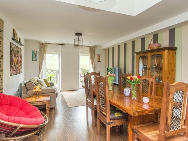 Kingswood Hall, Middlewood, S6
