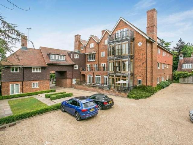 Kingswood Road, Tunbridge Wells TN2 2 bed flat to rent £1,850 pcm £427 pw