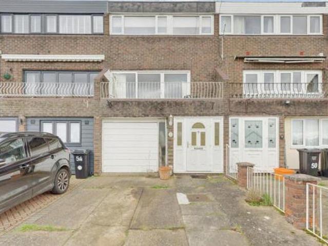 Kingswood Road, Basildon, 3 Bedroom Terraced