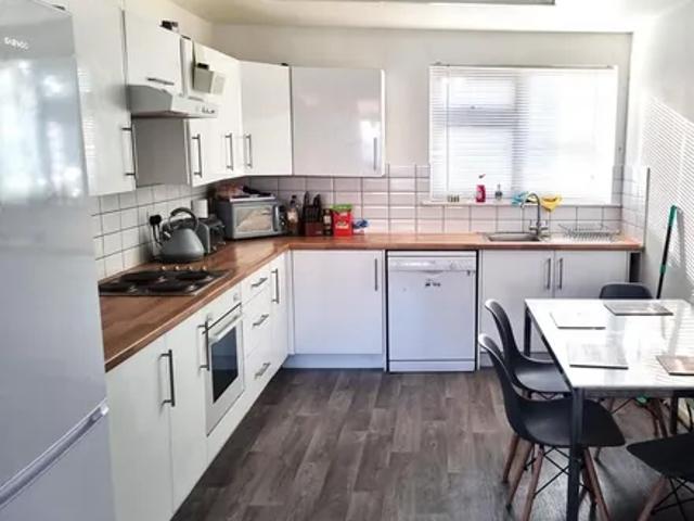 Kingswood Road, Manchester, M14 6SA, United Kingdom | 5 bed townhouse for rent #137931343 | Rentberry