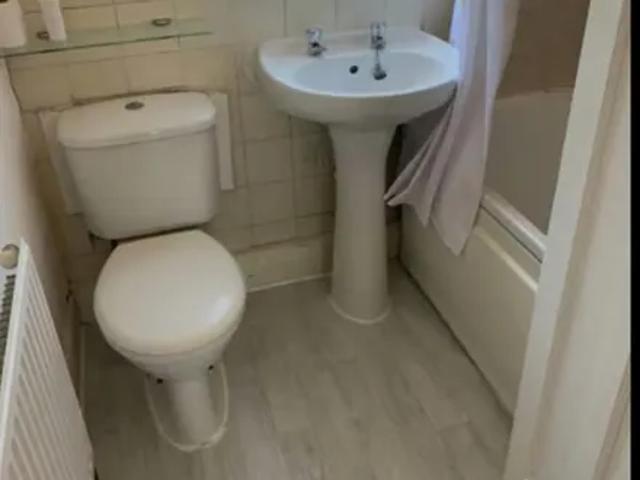Kingswood Road, Manchester, M19 2LW, United Kingdom | 10 bed house for rent #136034657 | Rentberry