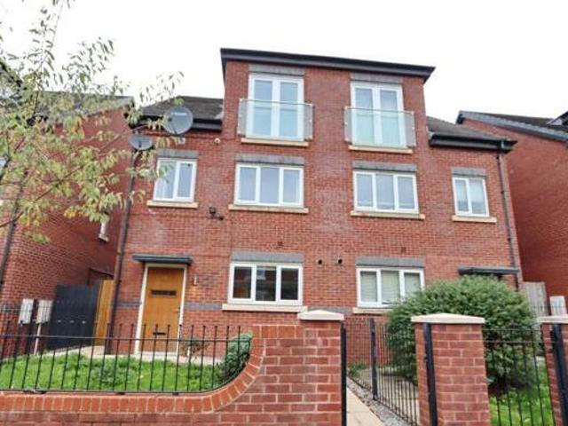 Kingswood Road, Prestwich, 4 Bedroom Semi detached