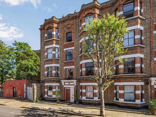 Kingwood Road, London, SW6 1 bed flat to rent £1,950 pcm £450 pw