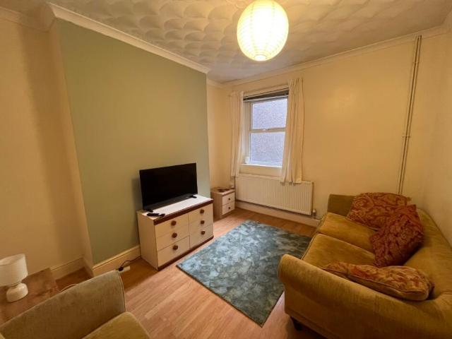 Kinley Street, Swansea, SA1