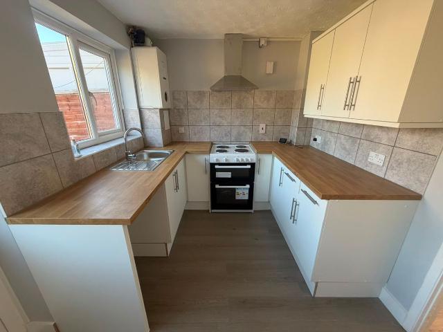 Kinnears Walk, Orton Goldhay, Peterborough PE2, 2 bed terraced house to rent, £950 pcm | PrimeLocation