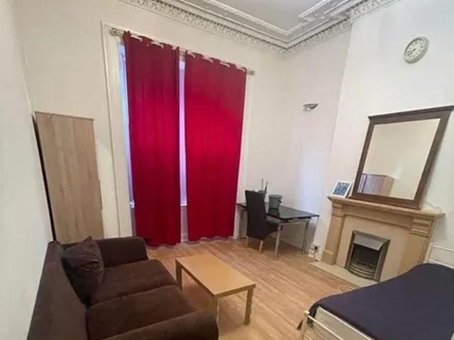 Kinning Perk Coffee House, 4 8 Harvie Street, Glasgow, G51 1BW, United Kingdom | Room for rent #167625779 | Rentberry