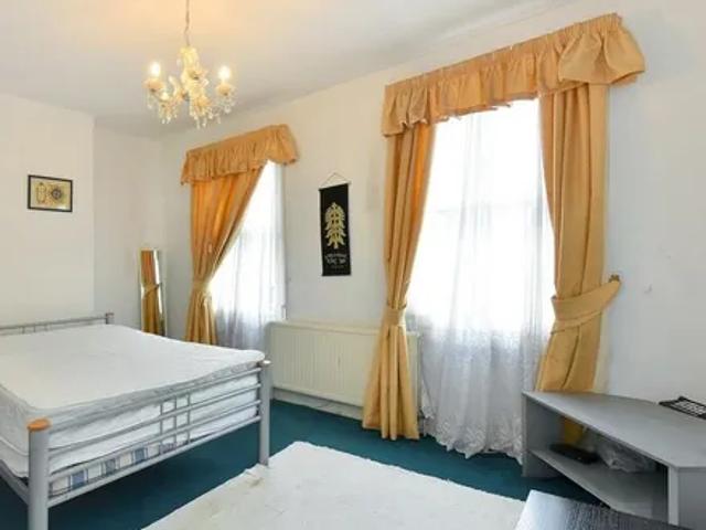 Kinnoul Road, London, W6 8NG, United Kingdom | Room for rent #136263437 | Rentberry
