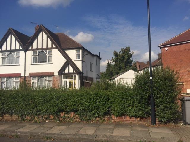 Kinross Close, Harrow HA3, 3 bed property to rent, £2,525 pcm | PrimeLocation