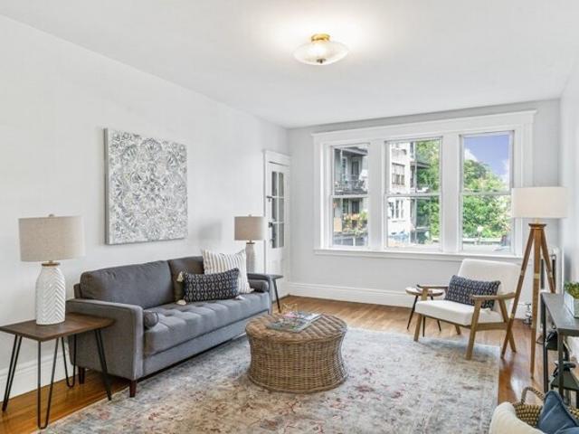 Kinross Rd Apt,boston, Condo For Sale