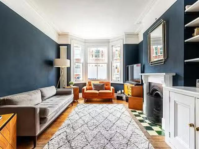 Kinsale Road, London
