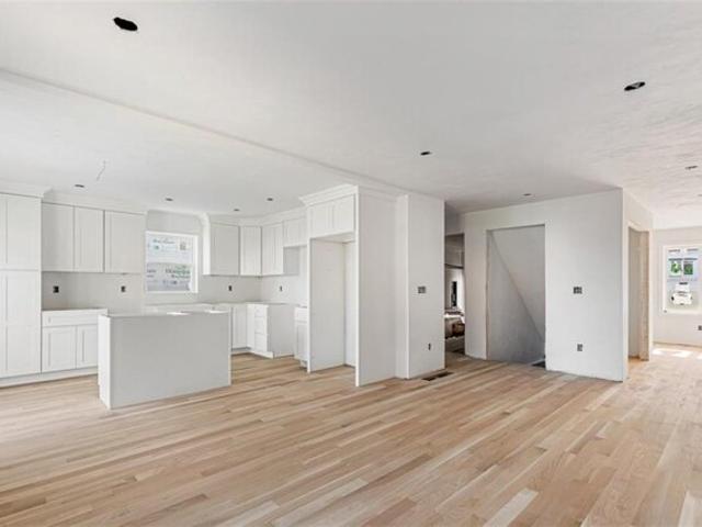 Kinsman St, Cumberland, Home For Sale