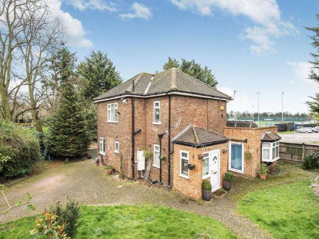 Kidbrooke Lane Eltham SE9 5 bed detached house to rent £3,200 pcm £738 pw