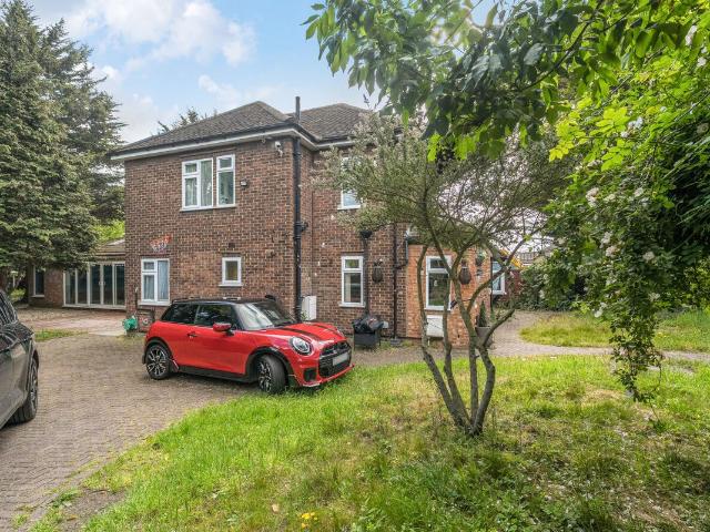 Kidbrooke Lane, London SE9, 4 bed detached house to rent, £3,200 pcm | PrimeLocation