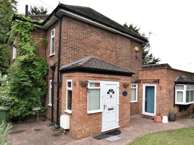 Kidbrooke Lane, London SE9, 5 bed detached house to rent, £3,200 pcm | PrimeLocation
