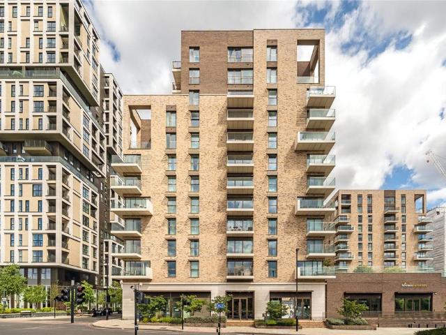 Kidbrooke Park Road, Kidbrooke. 2 bed apartment to rent £2,200 pcm £508 pw