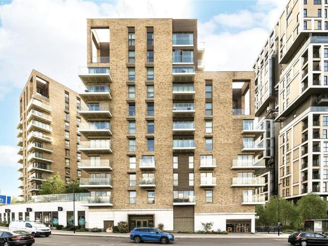 Kidbrooke Park Road, Kidbrooke. 2 bed apartment to rent £2,400 pcm £554 pw