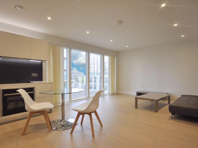 Kidbrooke Park Road, London SE3, 1 bed flat to rent, £2,000 pcm | PrimeLocation