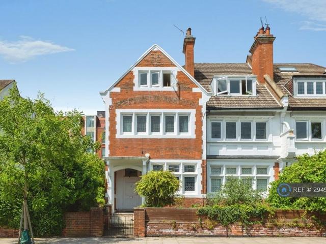 Kidderpore Gardens, London, NW3 2 bed flat to rent £2,750 pcm £635 pw