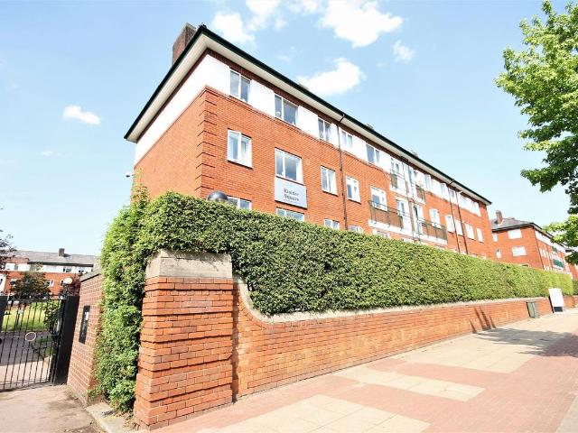 Kielder Square, Eccles New Road, Salford M5, 2 bed flat to rent, £1,000 pcm | PrimeLocation