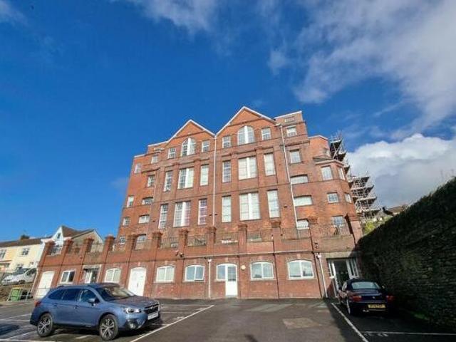Kilvey Terrace, St. Thomas, 1 Bedroom Flat