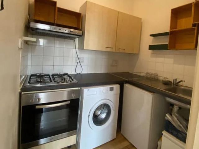 Kilburn High Road, London NW6, Studio to rent, £1,100 pcm | PrimeLocation