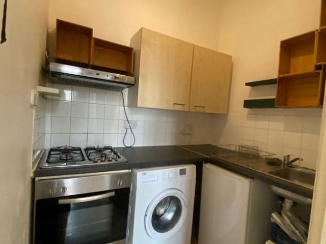 Kilburn High Road, London NW6, Studio to rent, £1,100 pcm | PrimeLocation
