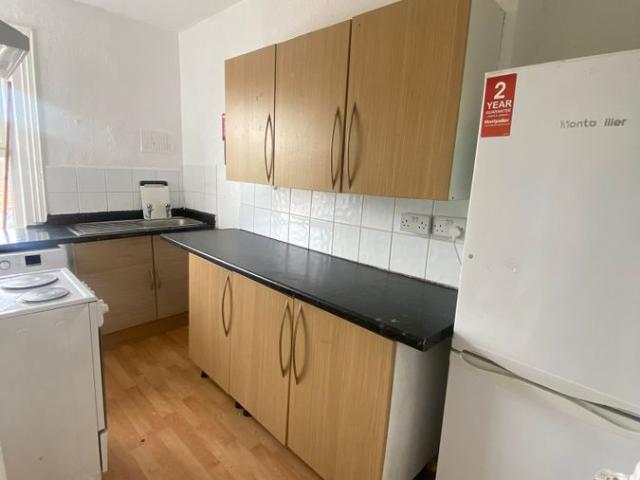 Kilburn High Road, London NW6, 1 bed flat to rent, £6,717 pcm | PrimeLocation